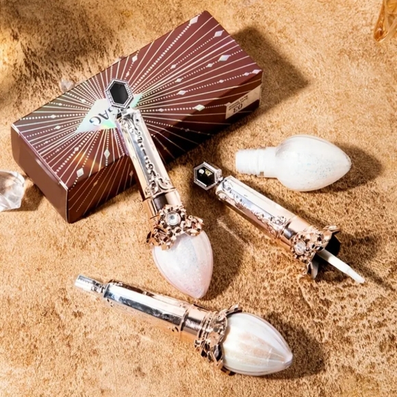 Makeup | Agag Brilliant Eyeshadow | Poshmark